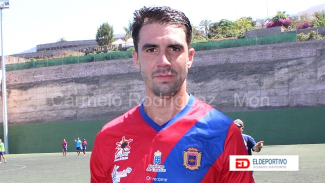 Dos goles de Di Renzo dan el triunfo a la UD Lanzarote frente al ...